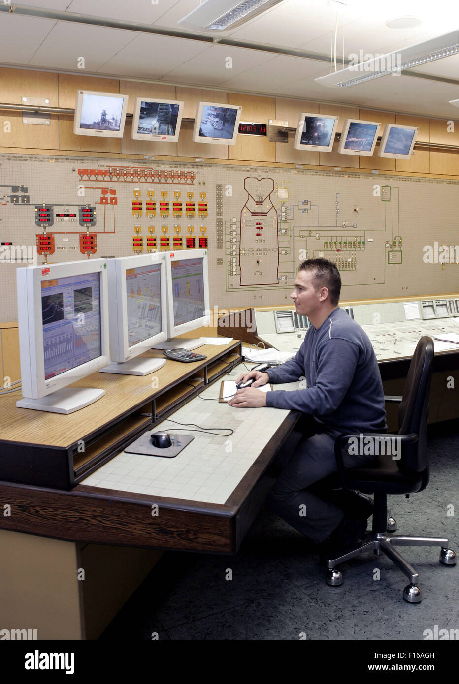 Blast furnace a control room hi-res stock photography and images - Alamy