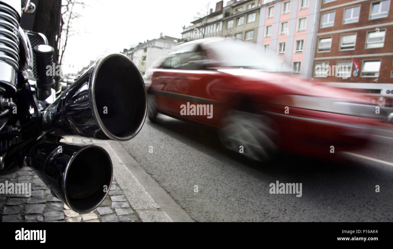 Car particulate filter hi-res stock photography and images - Alamy