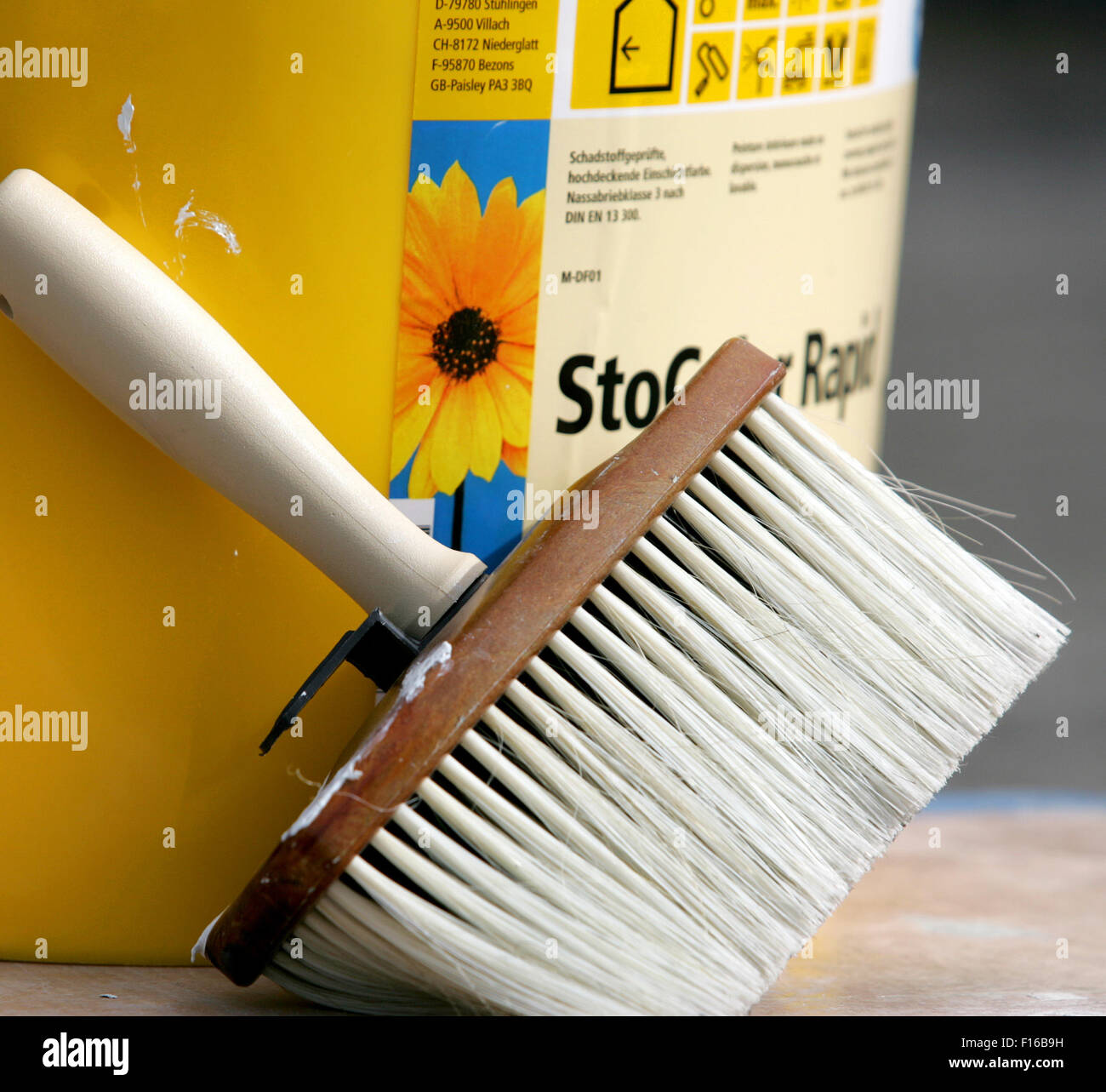 Colourpot hi-res stock photography and images - Alamy