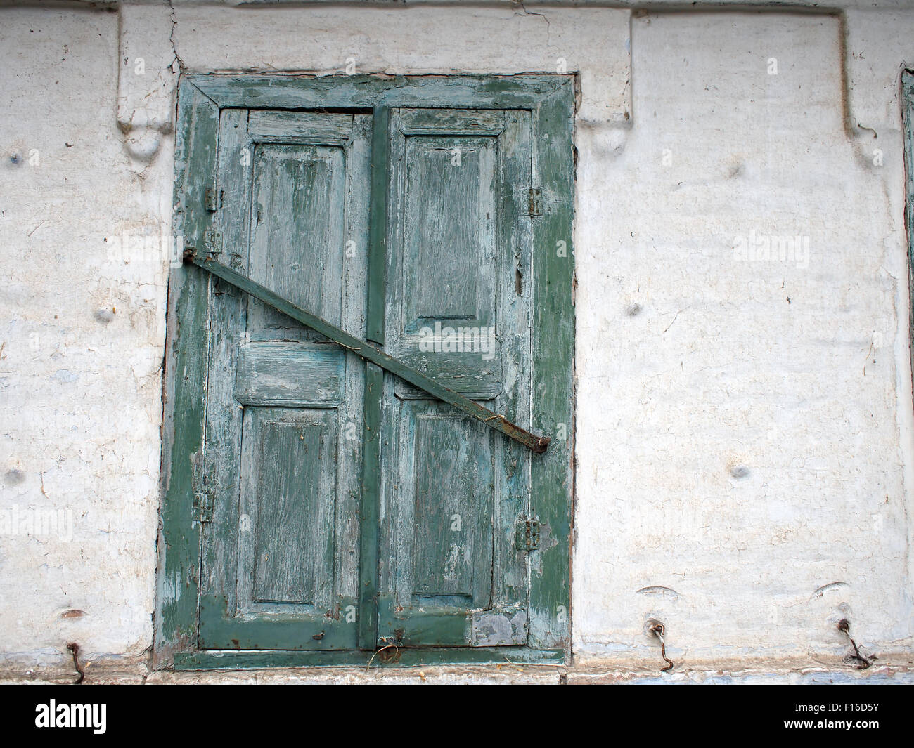 Old window lock hi-res stock photography and images - Alamy