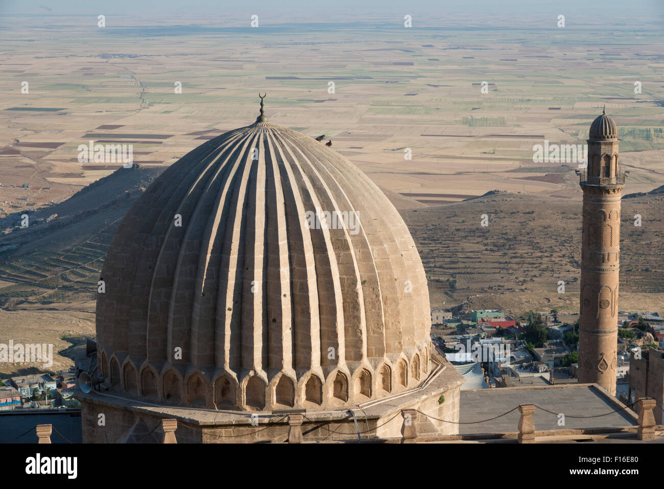 The Dome of the Zinciriye Medresesi (Sultan Isa) with the mesopotamian ...