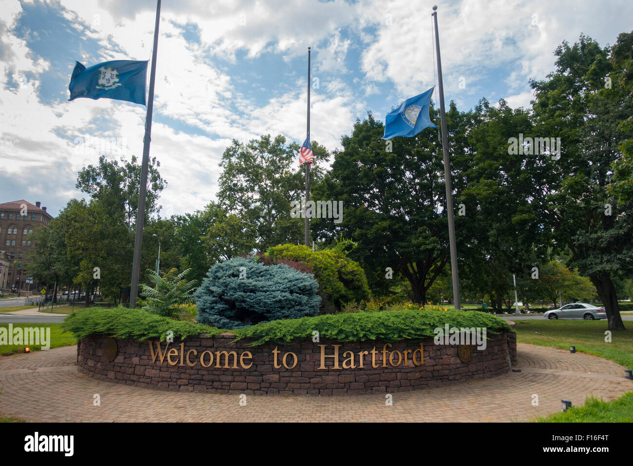 welcome to Hartford CT sign Stock Photo - Alamy
