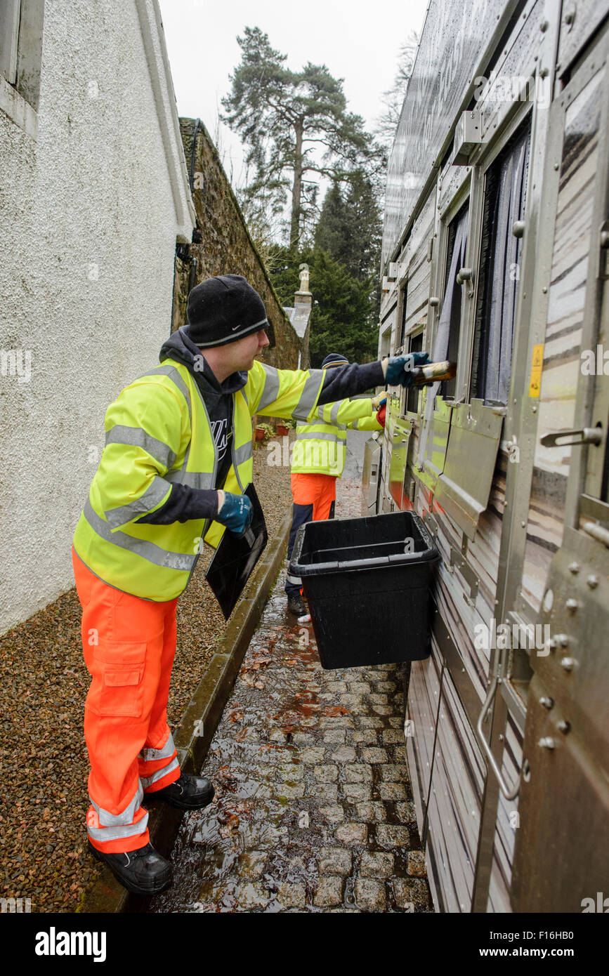 Kerbside Lorry High Resolution Stock Photography and Images - Alamy
