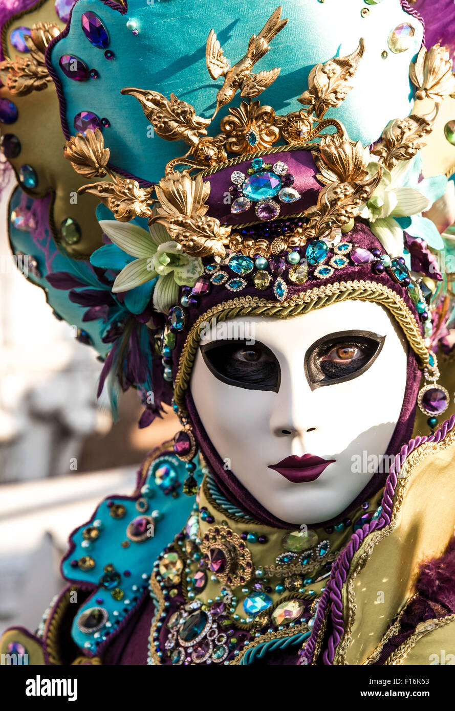 Colourful and ornate costume at the Venice Carnival Stock Photo - Alamy