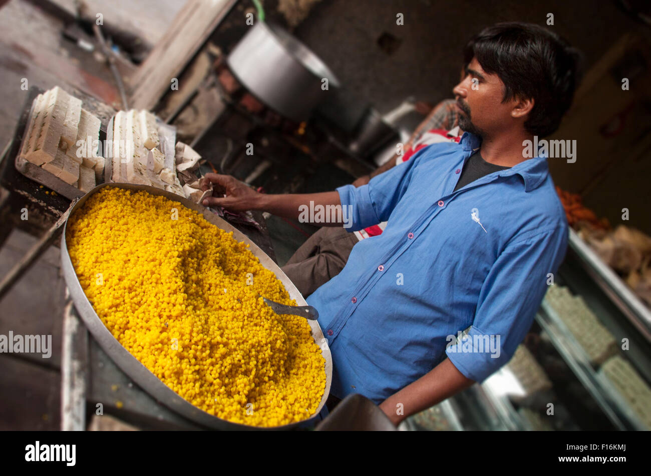 Street food seller, Agra, India Stock Photo - Alamy