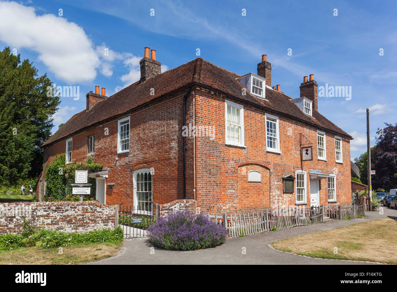 England, Hampshire, Chawton, Jane Austen's House Stock Photo - Alamy