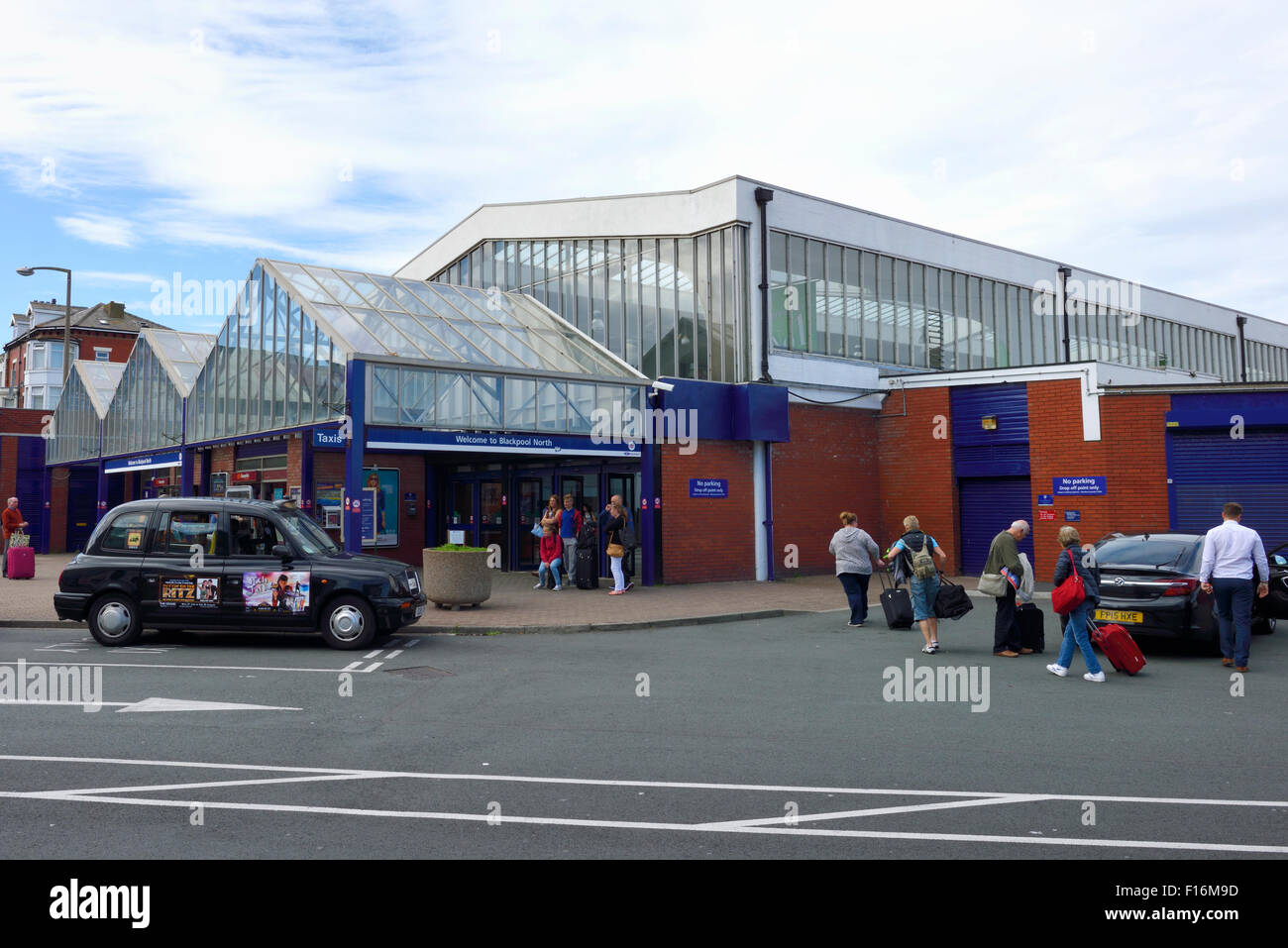 Black taxi outside the front entrance of Blackpool North Railway ...