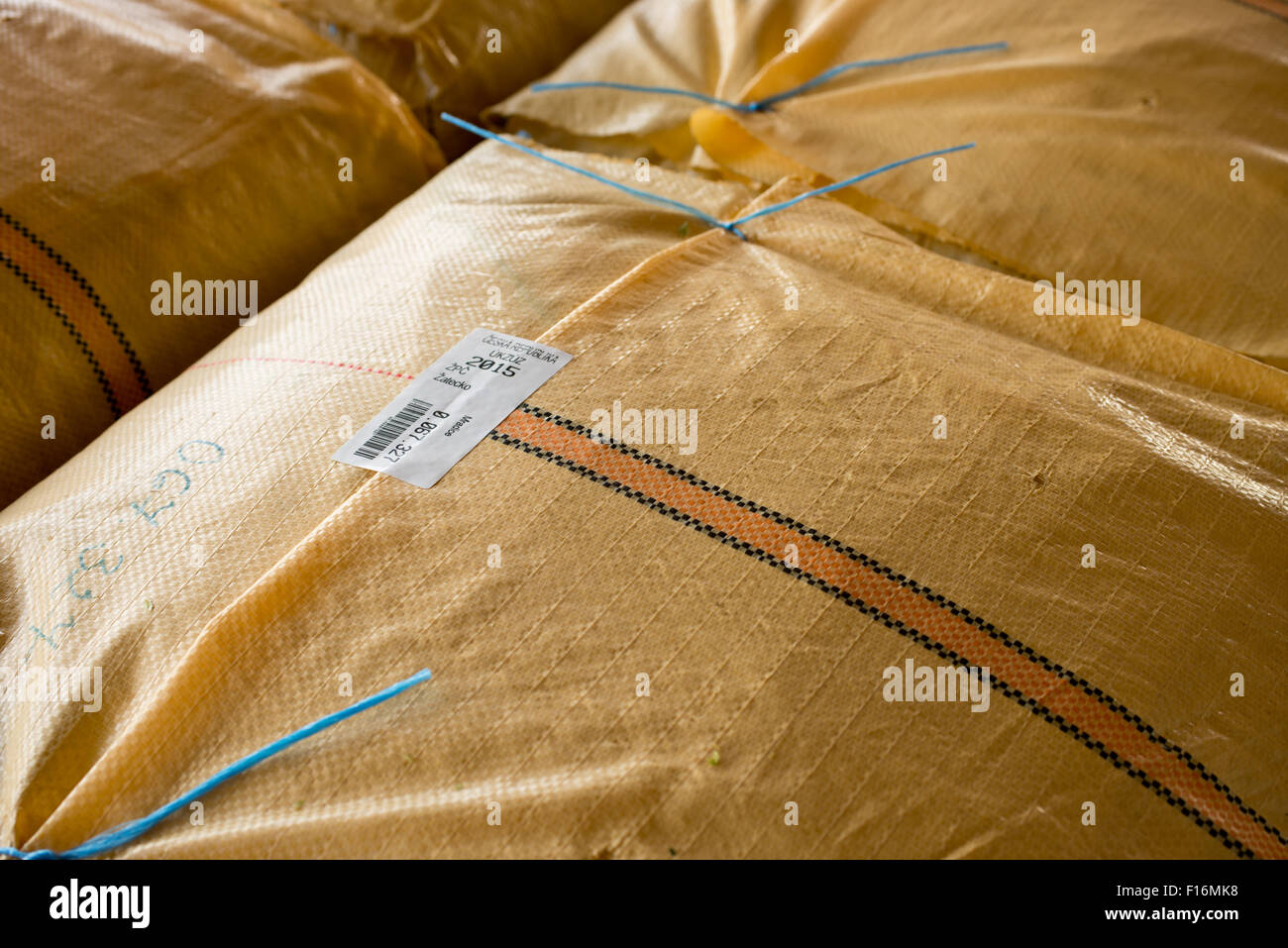 Sack of hops hi-res stock photography and images - Alamy