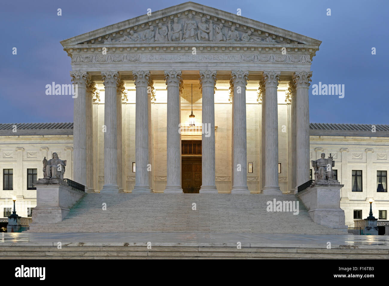 Supreme court hi-res stock photography and images - Alamy