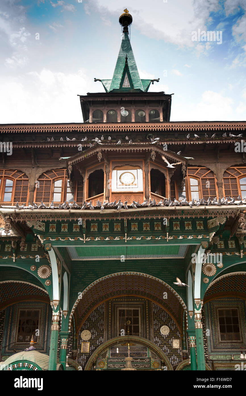 India, Jammu & Kashmir, Srinagar, Khanqah-i-Mu’ala, Shah Hamdan Mosque ...