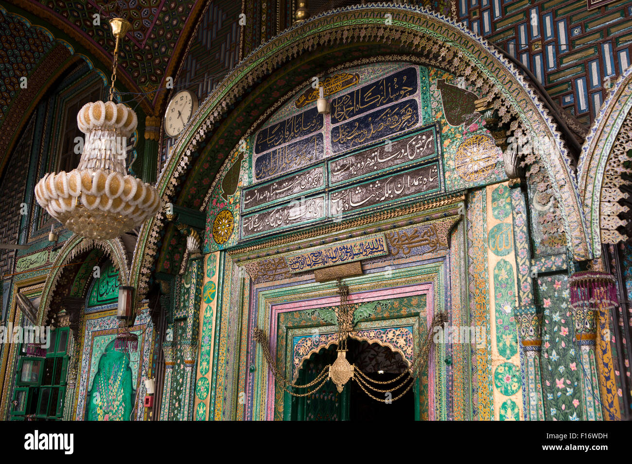 Mosque door wooden hi-res stock photography and images - Alamy