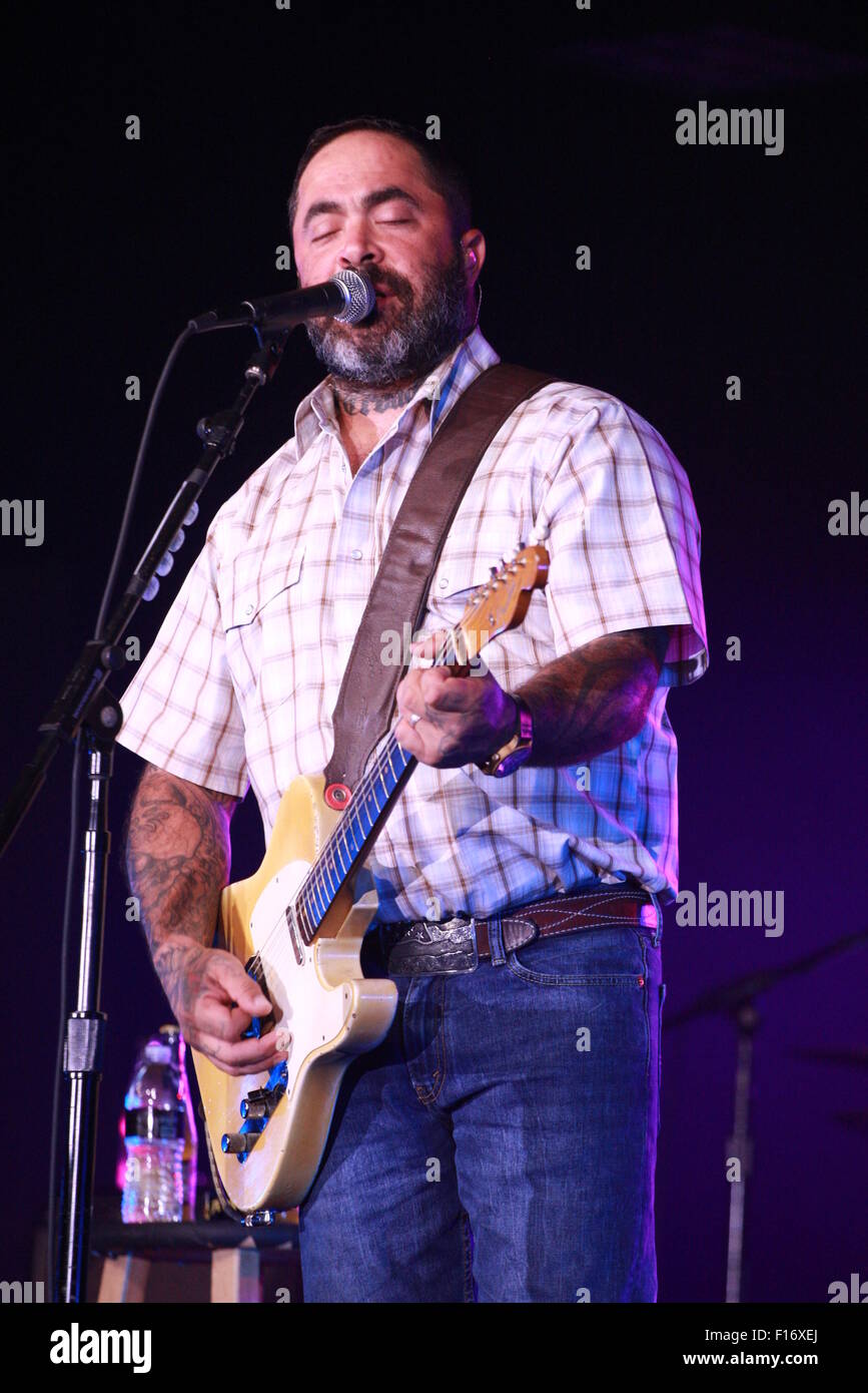 Singer aaron lewis of hi-res stock photography and images - Alamy