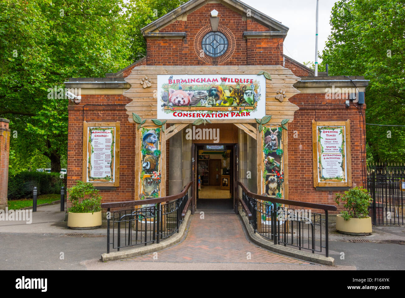 Birmingham zoo hi-res stock photography and images - Alamy