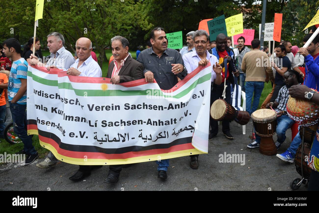 Multikulturelles zentrum hi-res stock photography and images - Alamy