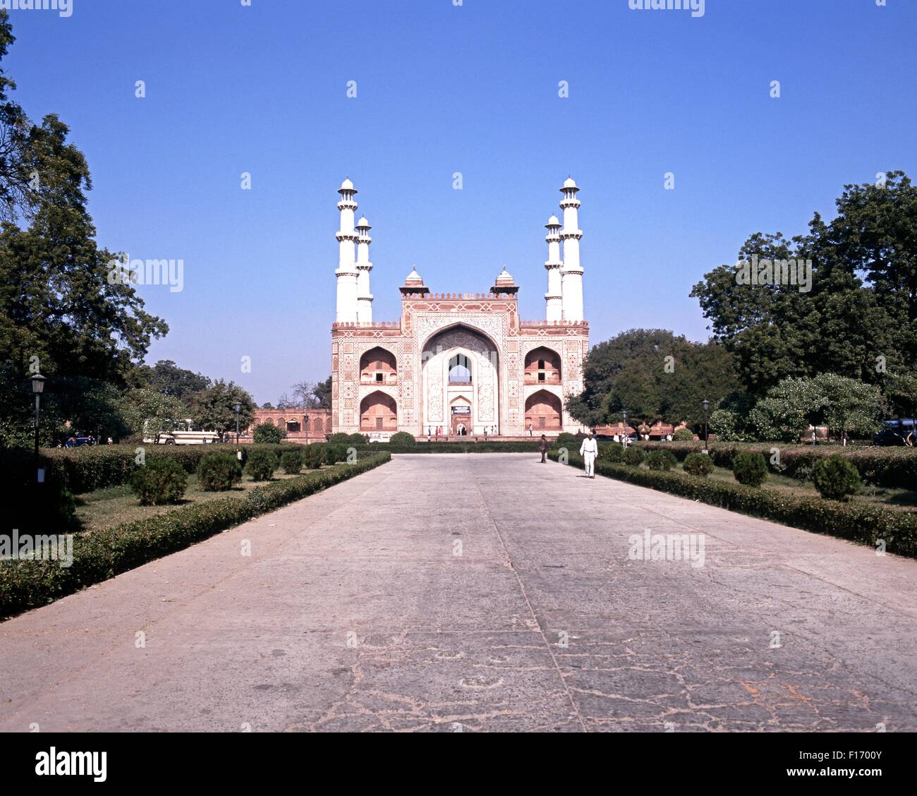 Mausoleum of akbar, sikandra, india hi-res stock photography and images ...