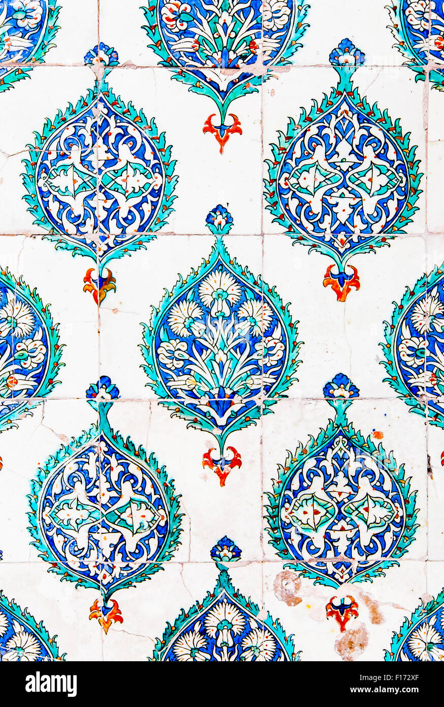 Handmade old turkish blue tiles hi-res stock photography and images - Alamy