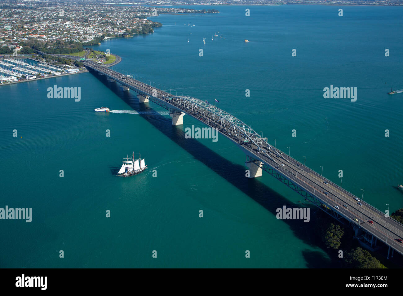 Spirit of New Zealand tall ship, and Auckland Harbour Bridge, Waitemata ...