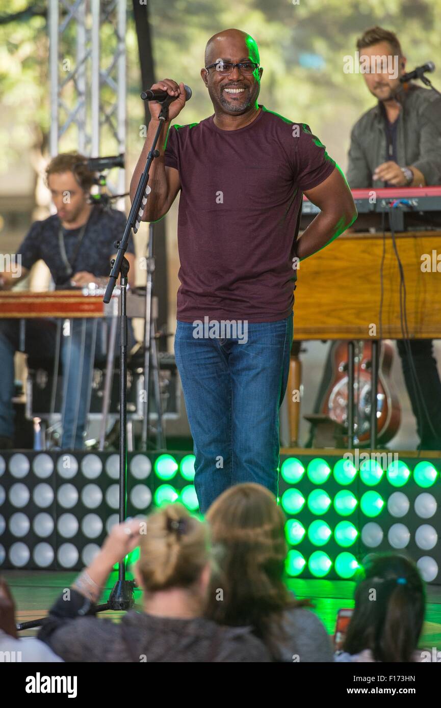 New York, NY, USA. 28th Aug, 2015. Darius Rucker on stage for NBC Today ...