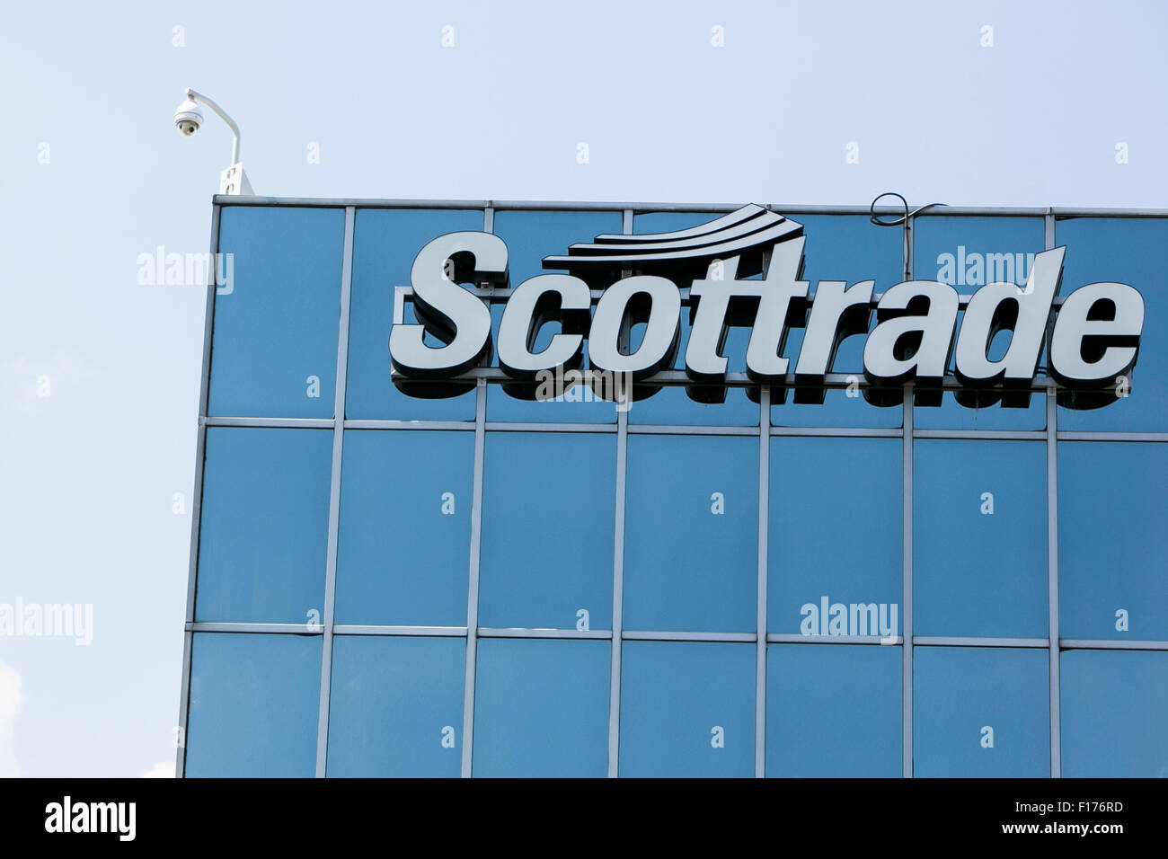 Trade sign hi-res stock photography and images - Alamy