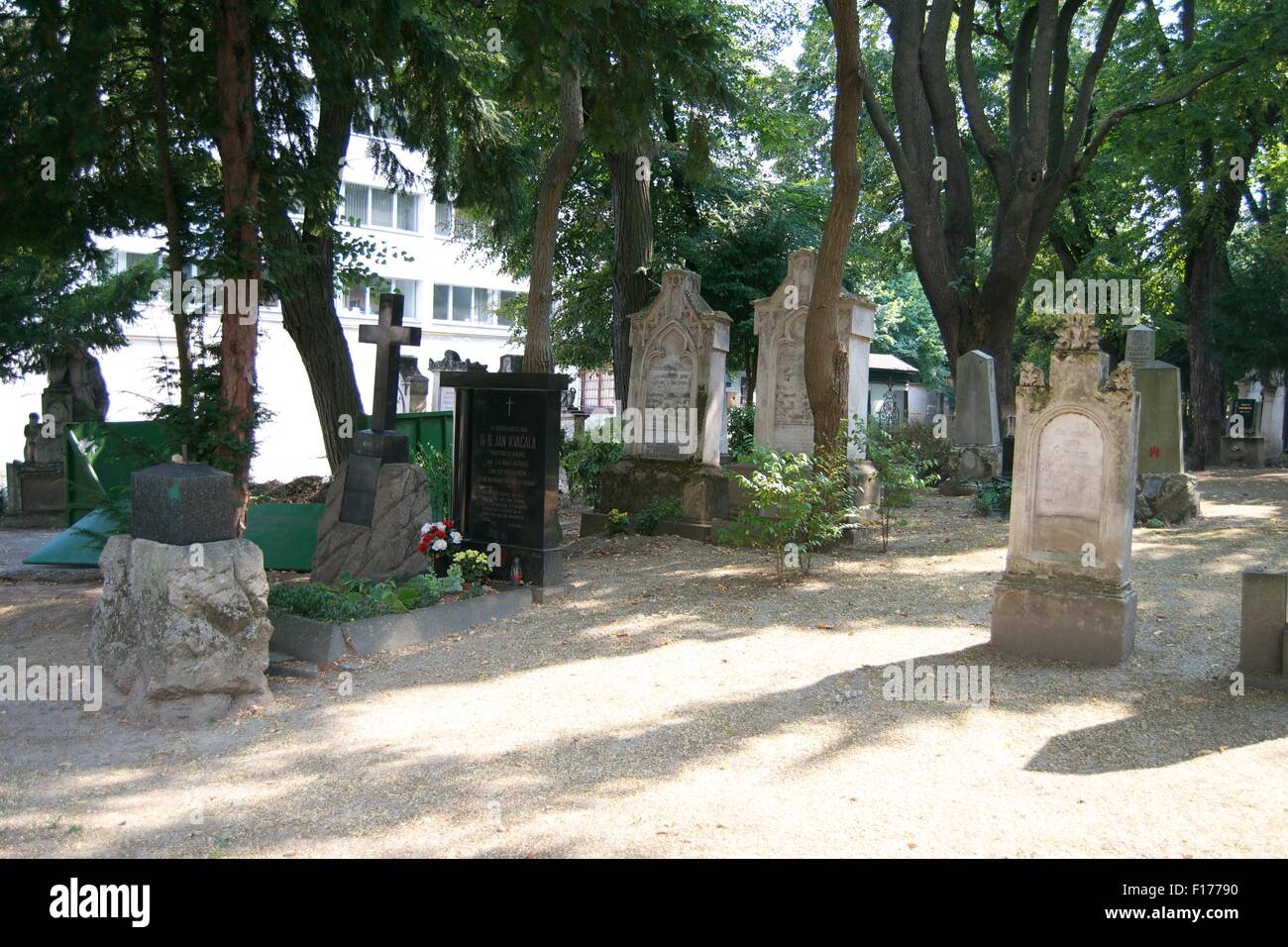 Graves graveyard epitaph bouquet monument memory Stock Photo - Alamy