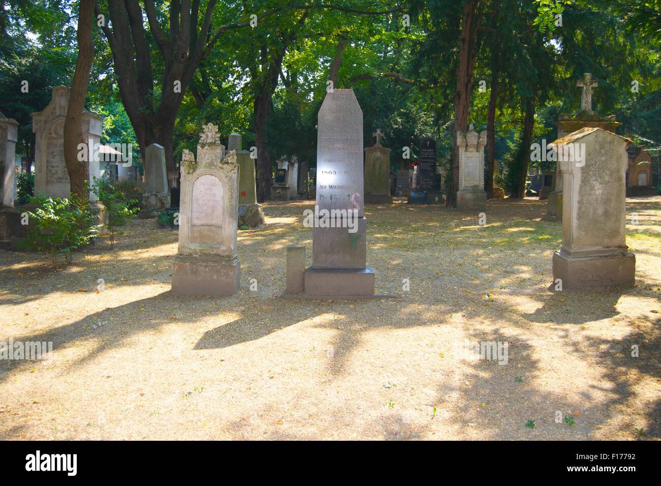 Graves graveyard epitaph bouquet monument memory Stock Photo - Alamy
