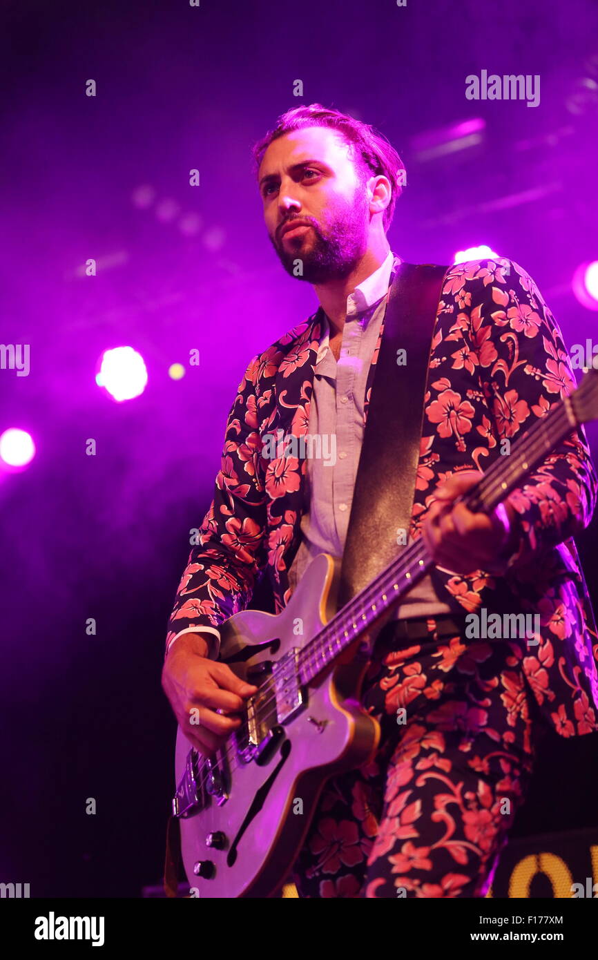 Mini mansions hi-res stock photography and images - Alamy