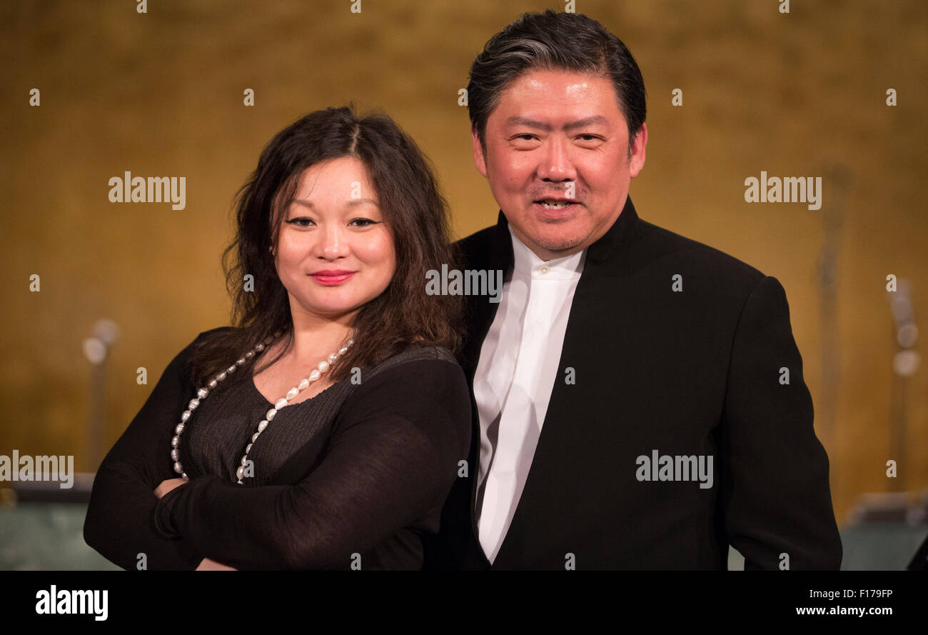 Long yu conductor hi-res stock photography and images - Alamy