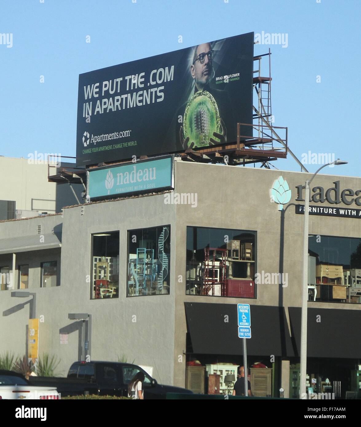 Jeff Goldblum appears on an Apartments.com advertising billboard in ...