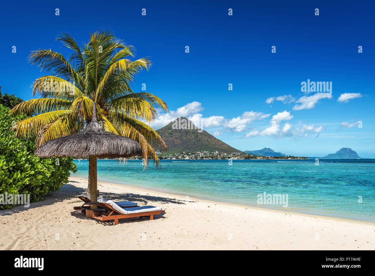 Mauritius beach hi-res stock photography and images - Alamy