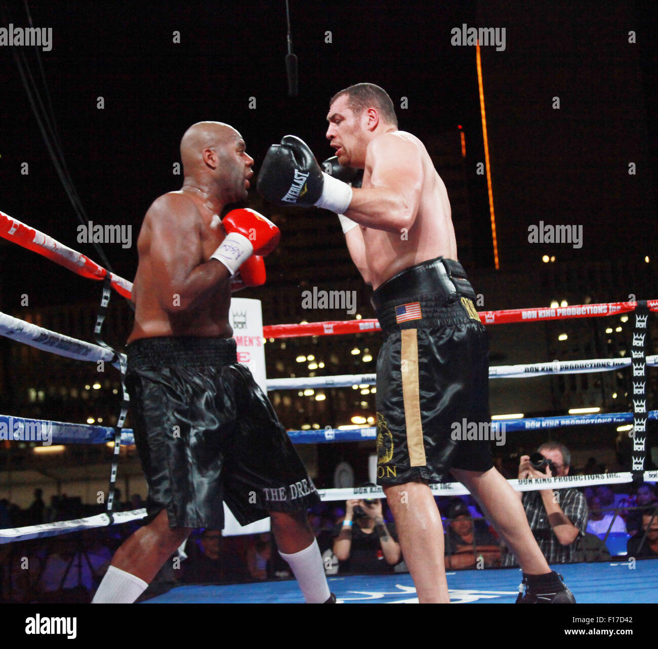 Las Vegas, Nevada, USA. 29th Aug, 2015. Heavyweight boxers Trevor Bryan ...