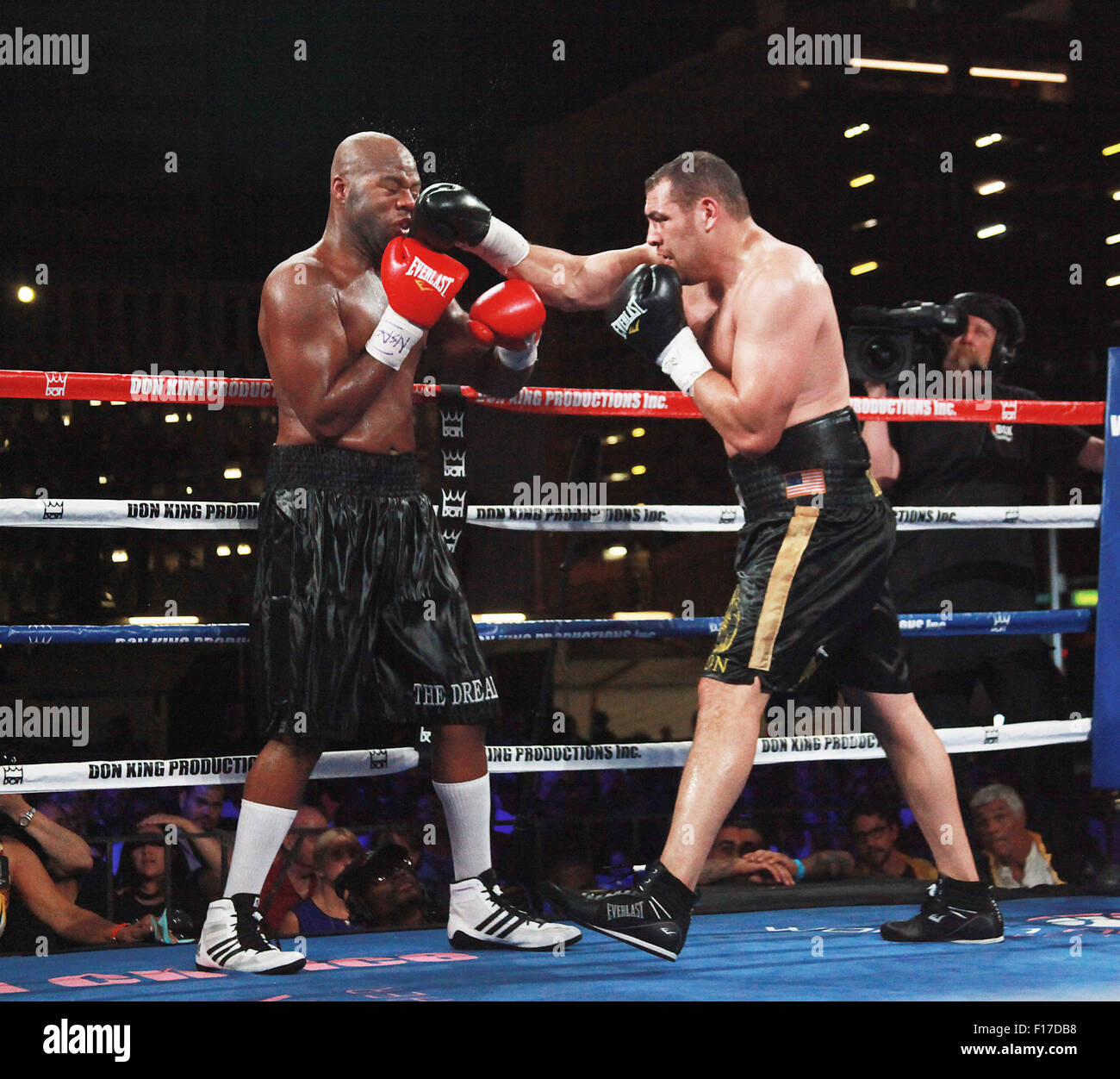 Las Vegas, Nevada, USA. 29th Aug, 2015. Heavyweight boxers Trevor Bryan ...