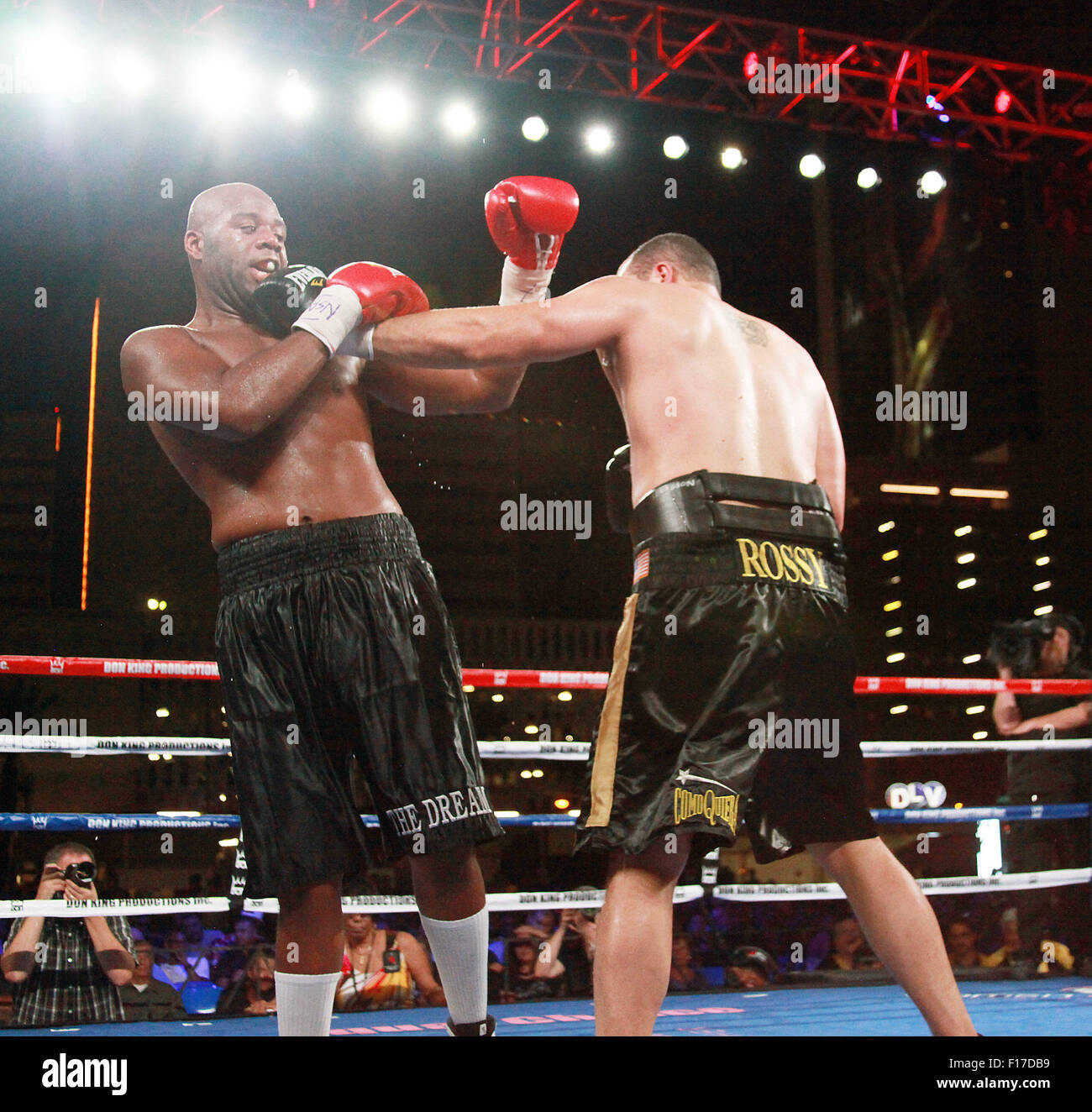Las Vegas, Nevada, USA. 29th Aug, 2015. Heavyweight boxers Trevor Bryan ...