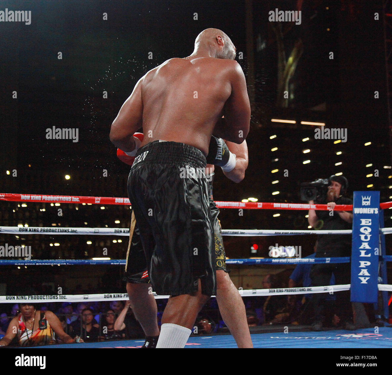 Las Vegas, Nevada, USA. 29th Aug, 2015. Heavyweight boxers Trevor Bryan ...