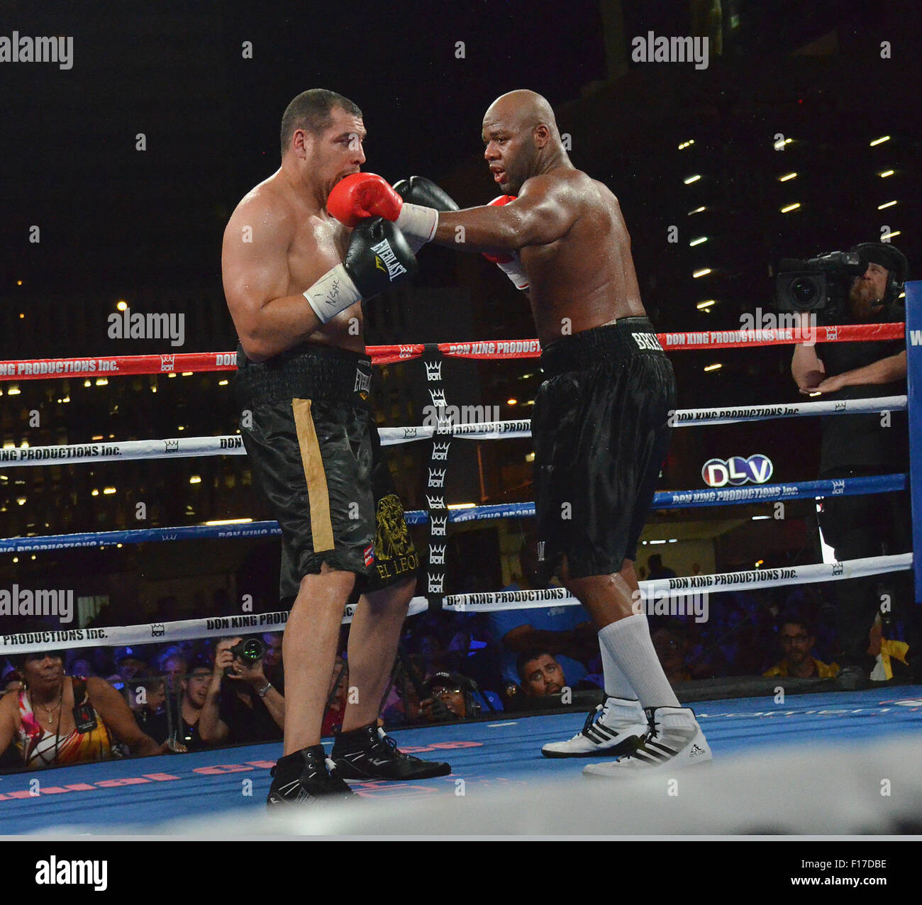 Las Vegas, Nevada, USA. 29th Aug, 2015. Heavyweight boxers Trevor Bryan ...