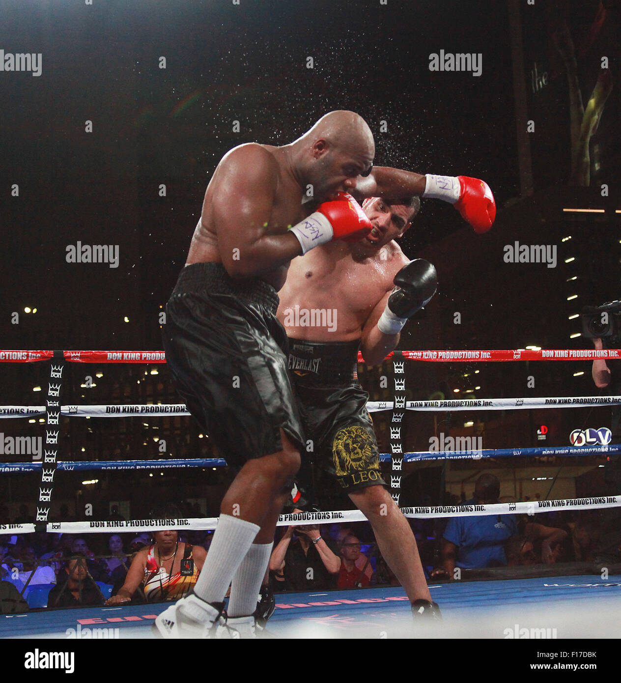 Las Vegas, Nevada, USA. 29th Aug, 2015. Heavyweight boxers Trevor Bryan ...