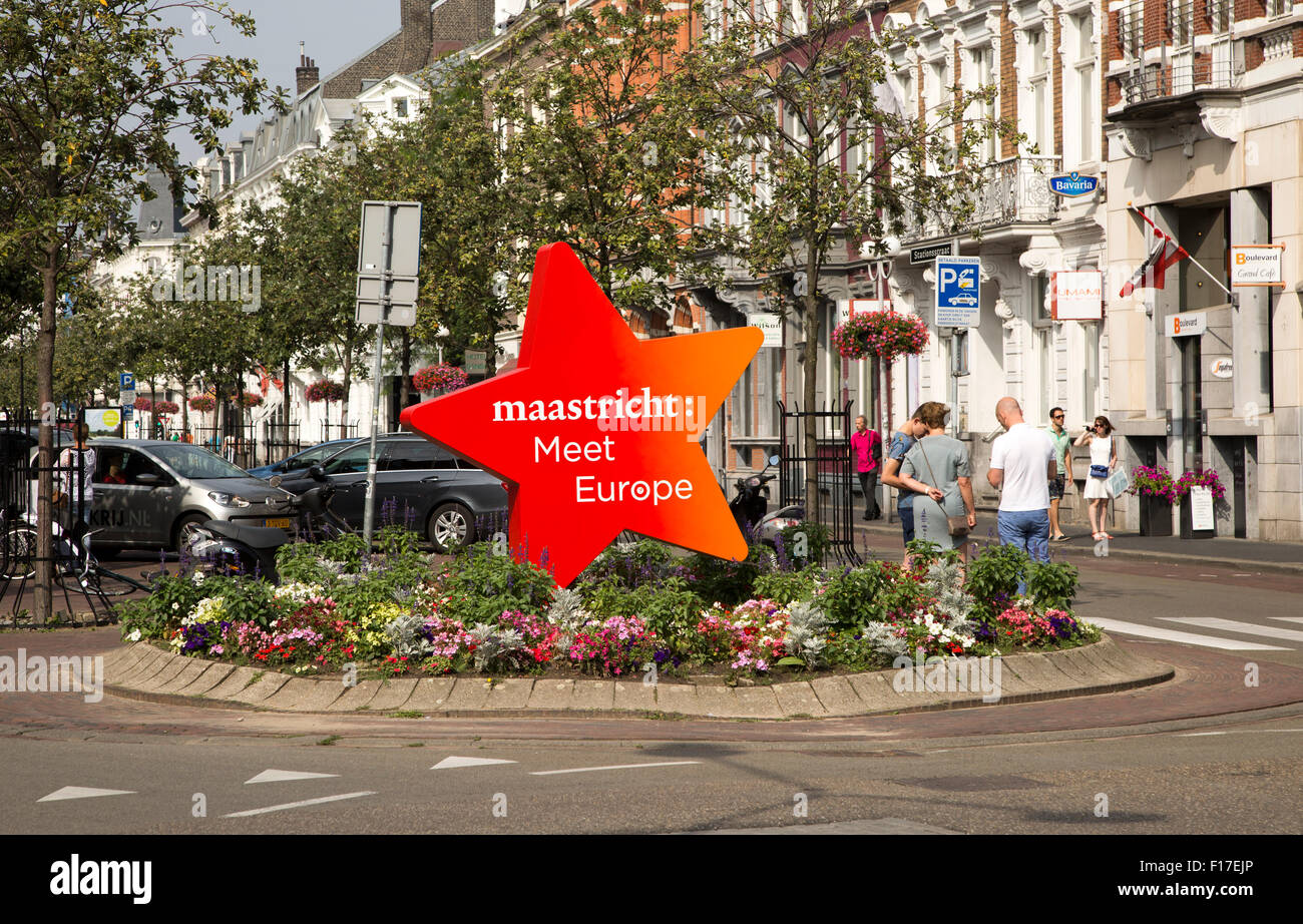 Meet europe sign historic housing hi-res stock photography and images ...