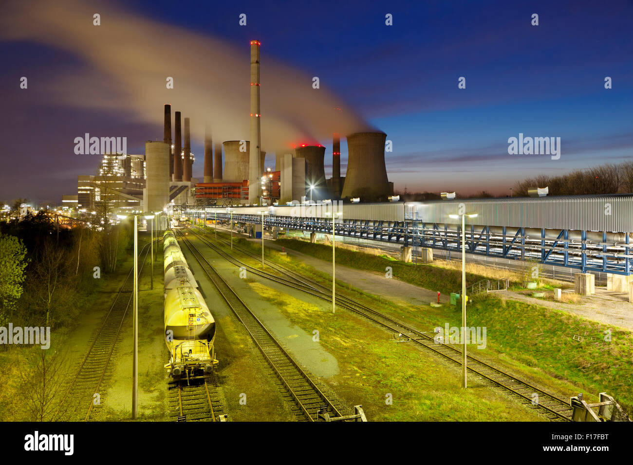 Coal fired power station train hi-res stock photography and images - Alamy