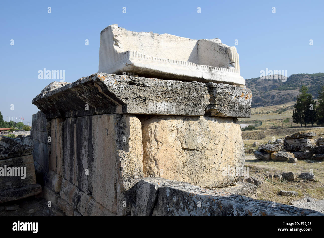 Ancient tombs in the necropolis, Hierapolis, Turkey Stock Photo - Alamy