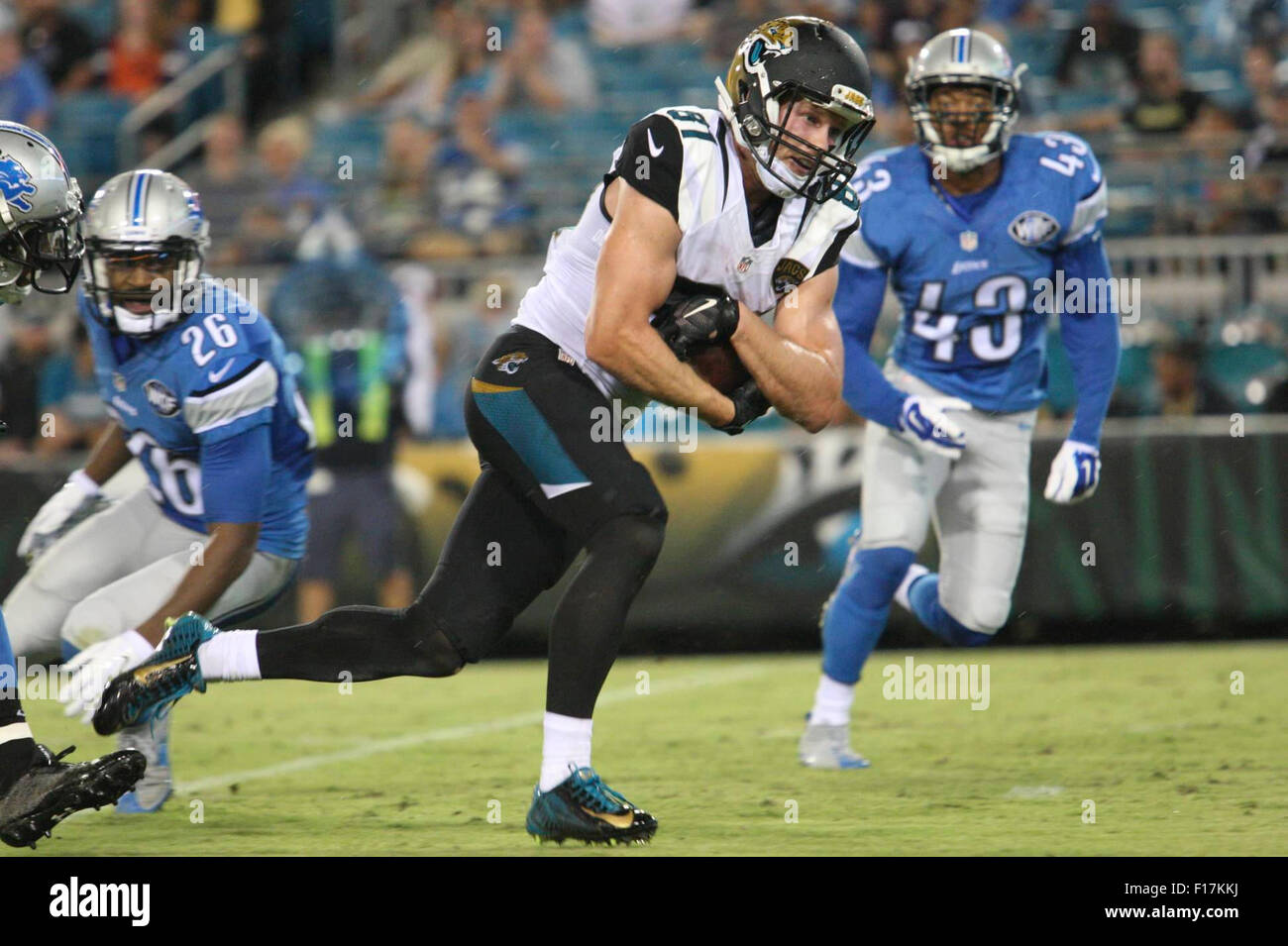 Jacksonville, FL, USA. 28th Aug, 2015. WR Bryan Walters (81) carries ...