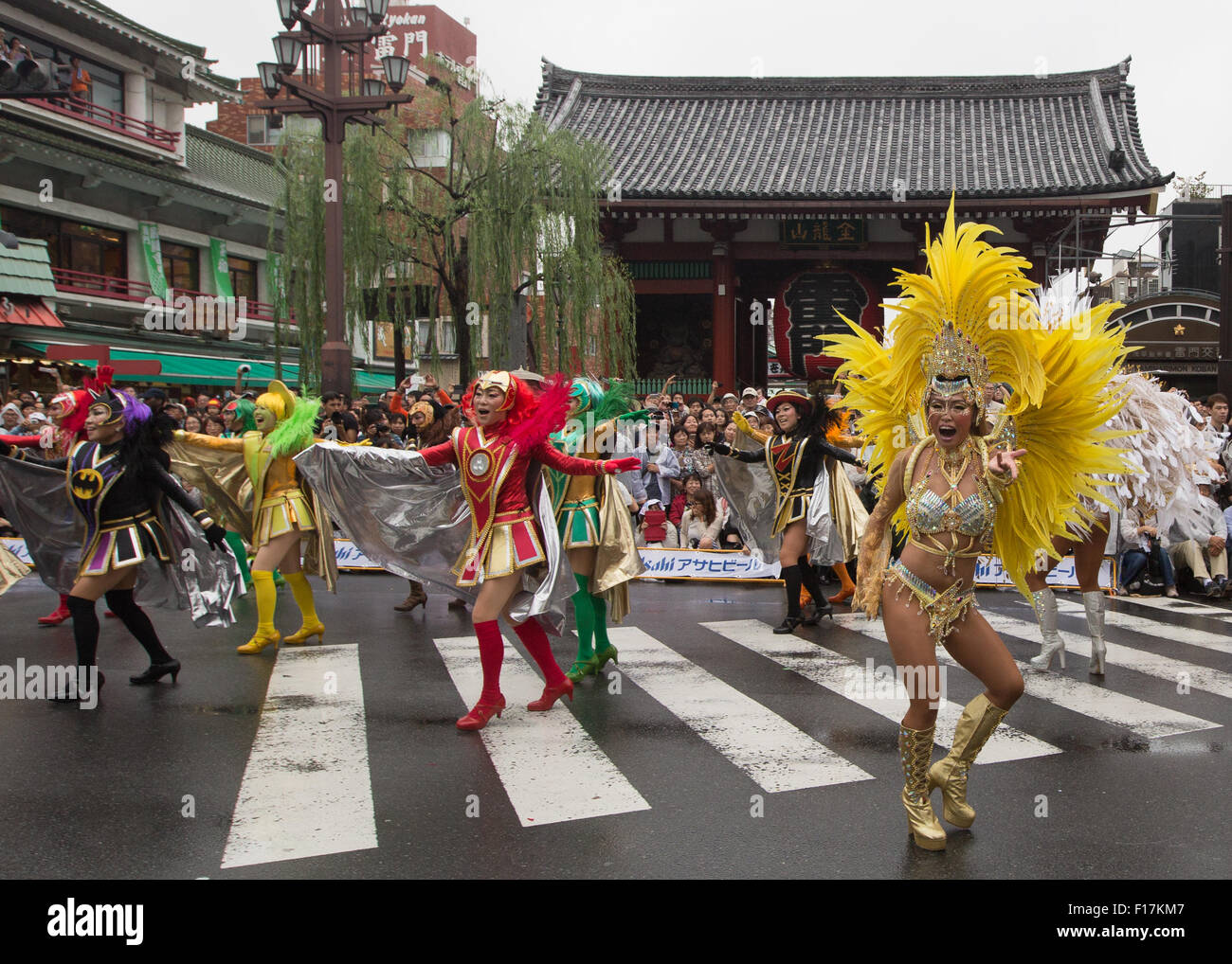 Tokyo, Japan. 29th Aug, 2015. Samba dancers perform during the 34th ...