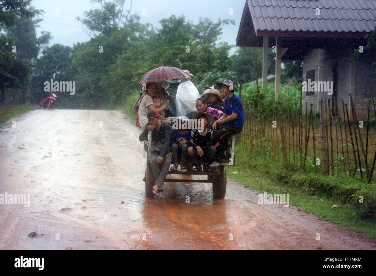 School in the rain hi-res stock photography and images - Alamy