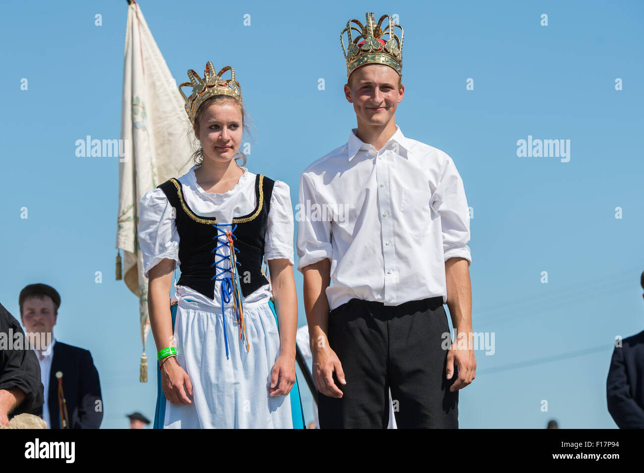 Markgroningen, Germany. 29th Aug, 2015. The crowned winners Kathrin ...