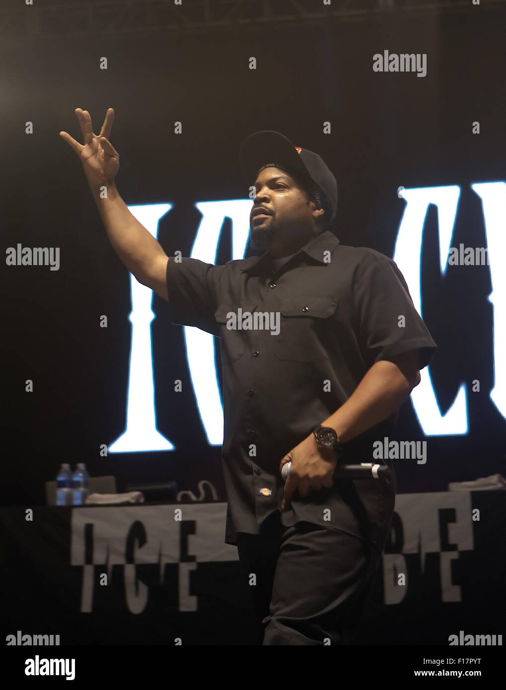 Denver, Colorado, USA. 28th Aug, 2015. Icon Mega Rapper ICE CUBE ...