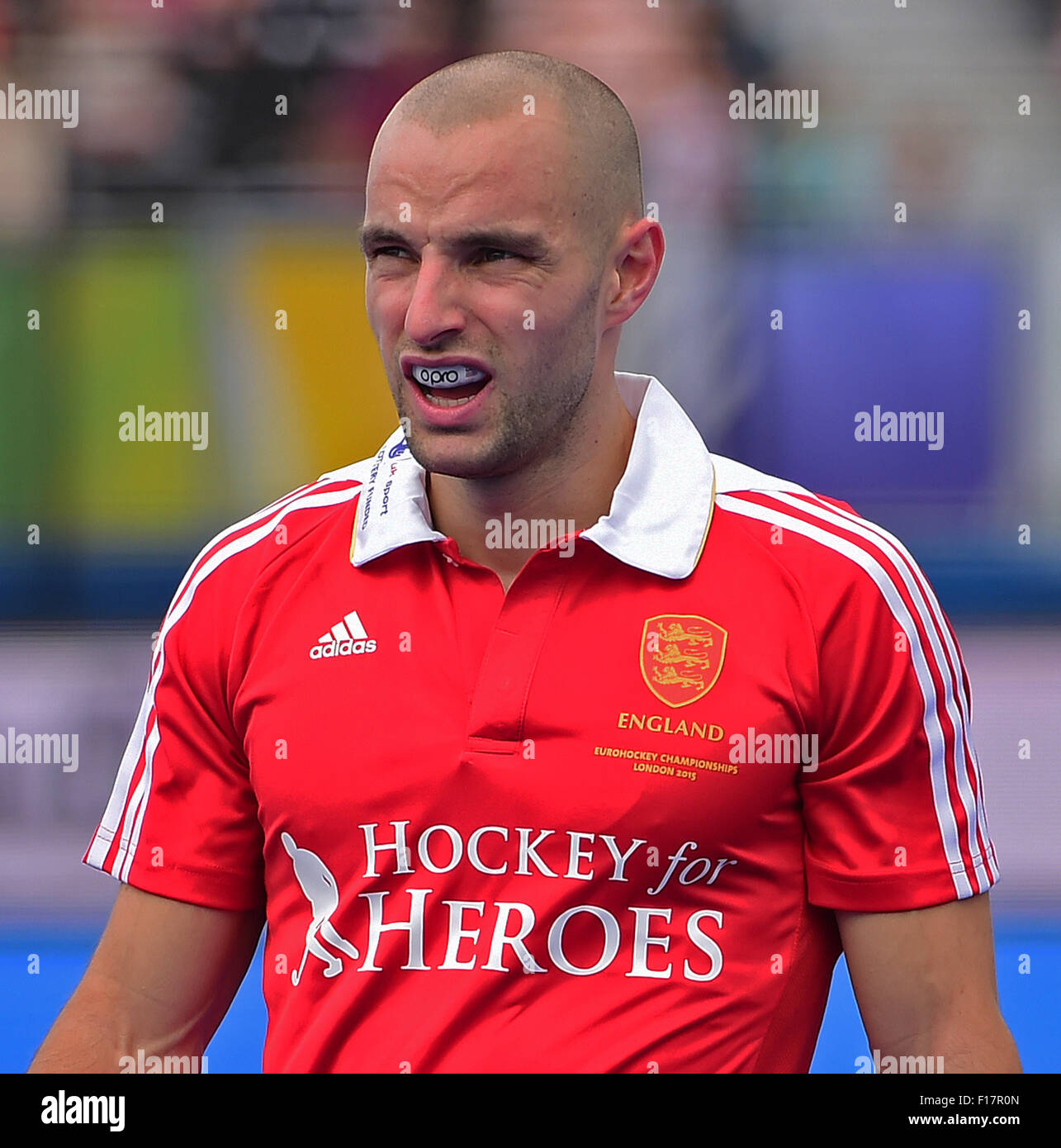 Reflects on her loss in the semi finals hi-res stock photography and ...