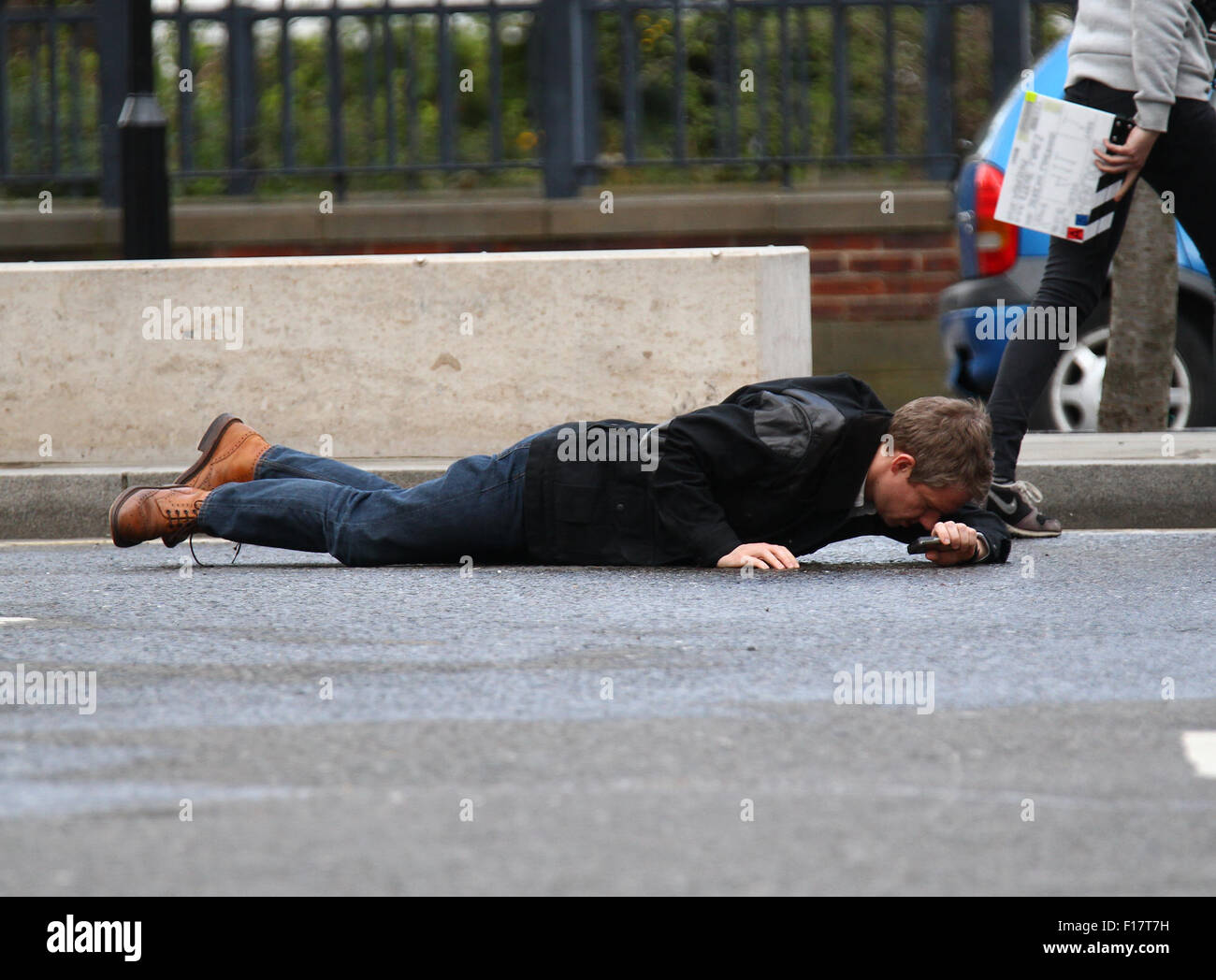 Sherlock filming scenes on location in london hi-res stock photography ...