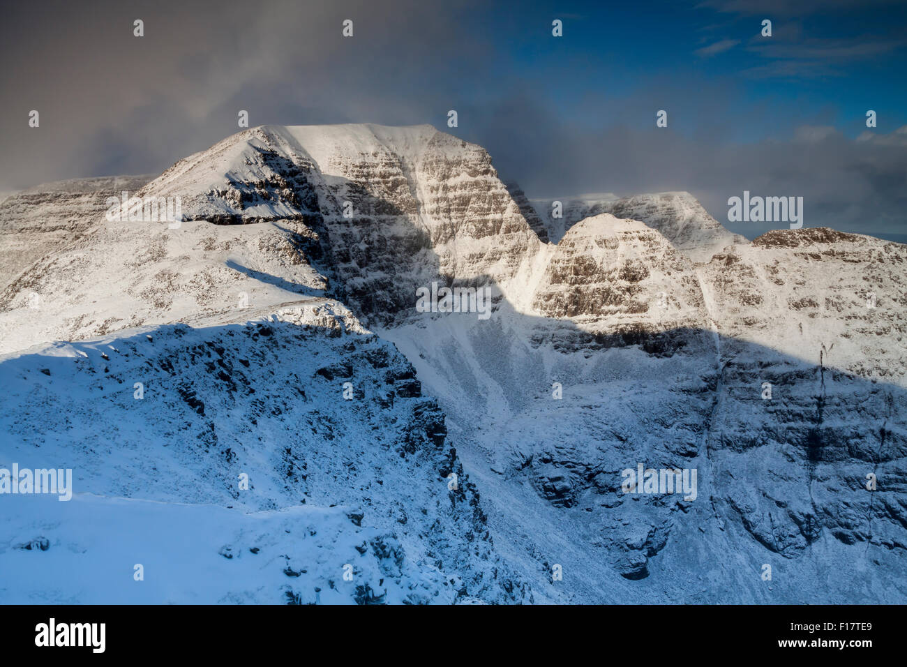 Beinn bhan mountain hi-res stock photography and images - Alamy