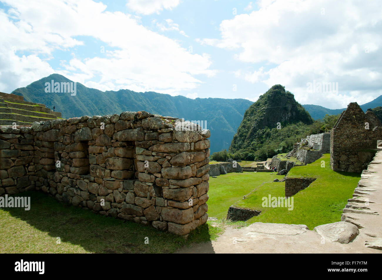 Inca Stone Bricks Construction - Machu Picchu - Peru Stock Photo - Alamy