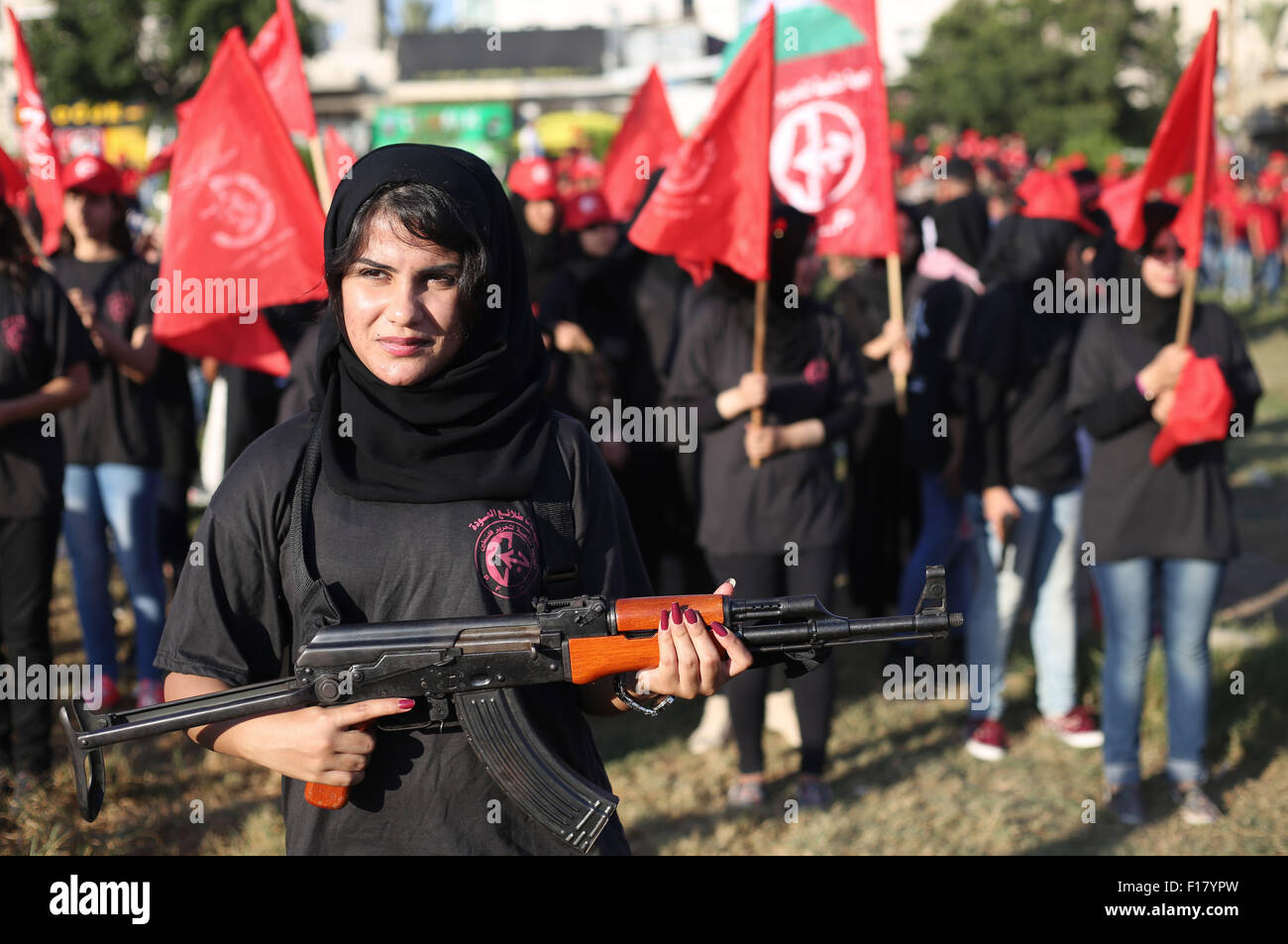Gaza City, The Gaza Strip, Palestine. 29th Aug, 2015. Palestinian girls ...