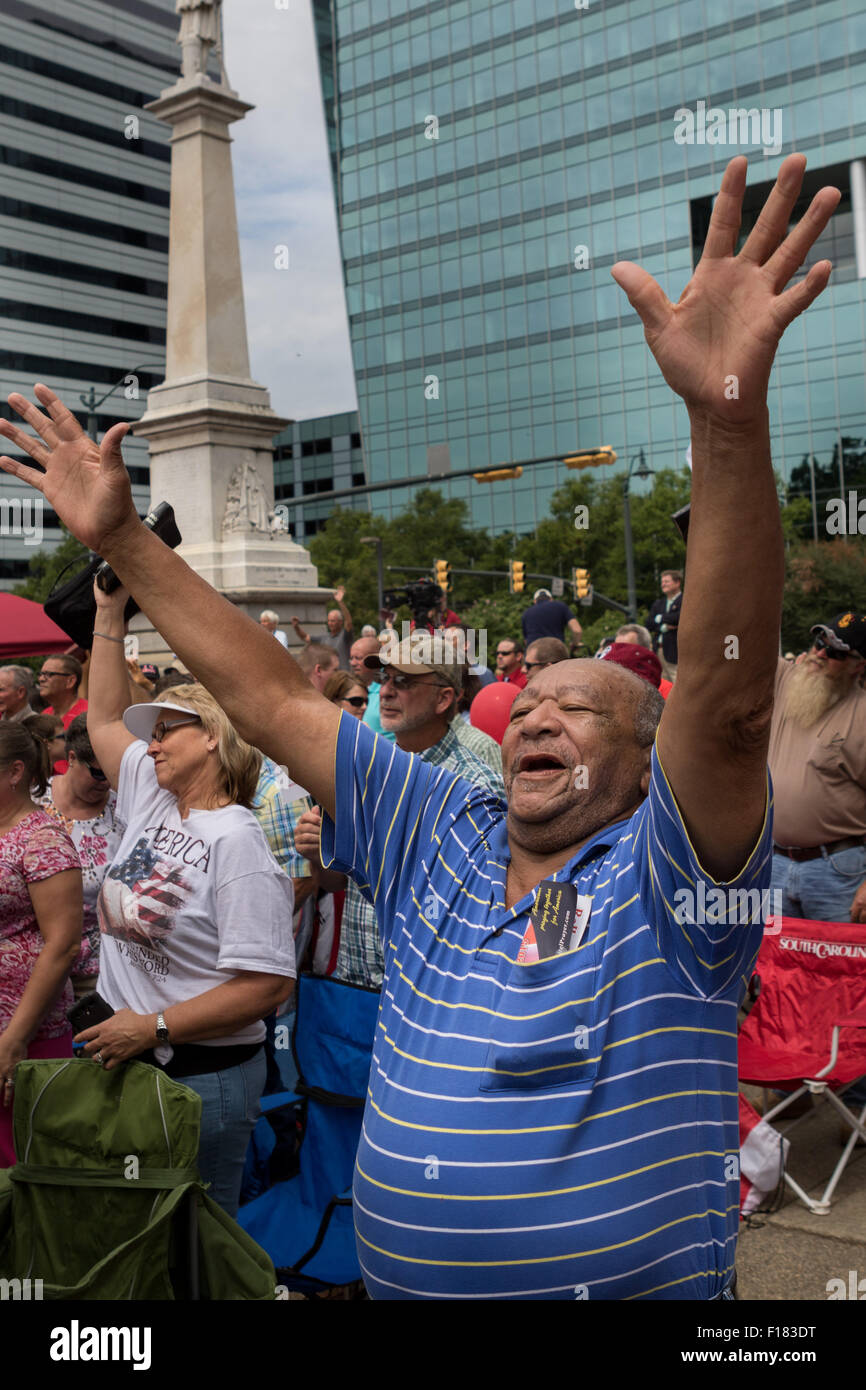 Evangelical Christians pray during the "Stand With God" rally August 29 ...