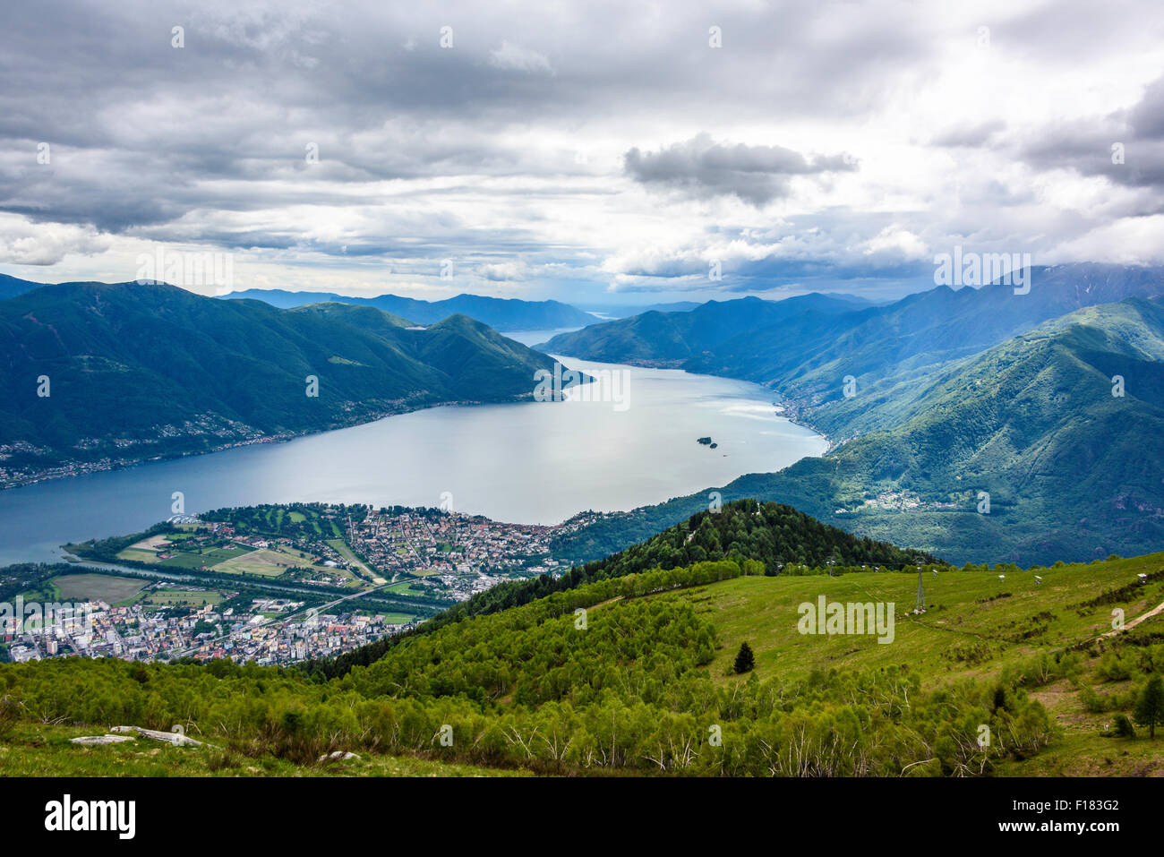 Views around Locarno on Lake Maggiore and the gondola up to Cimetta ...